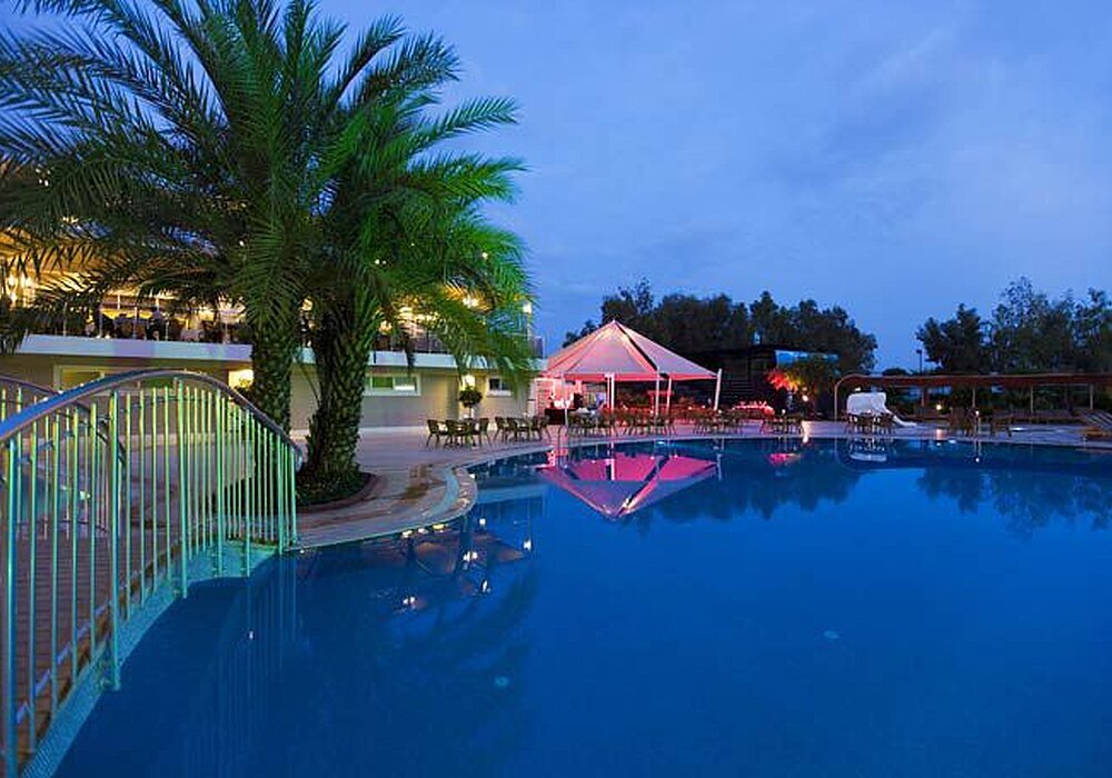 Meridia Beach Hotel Rezervasyon - TatilEksper.com